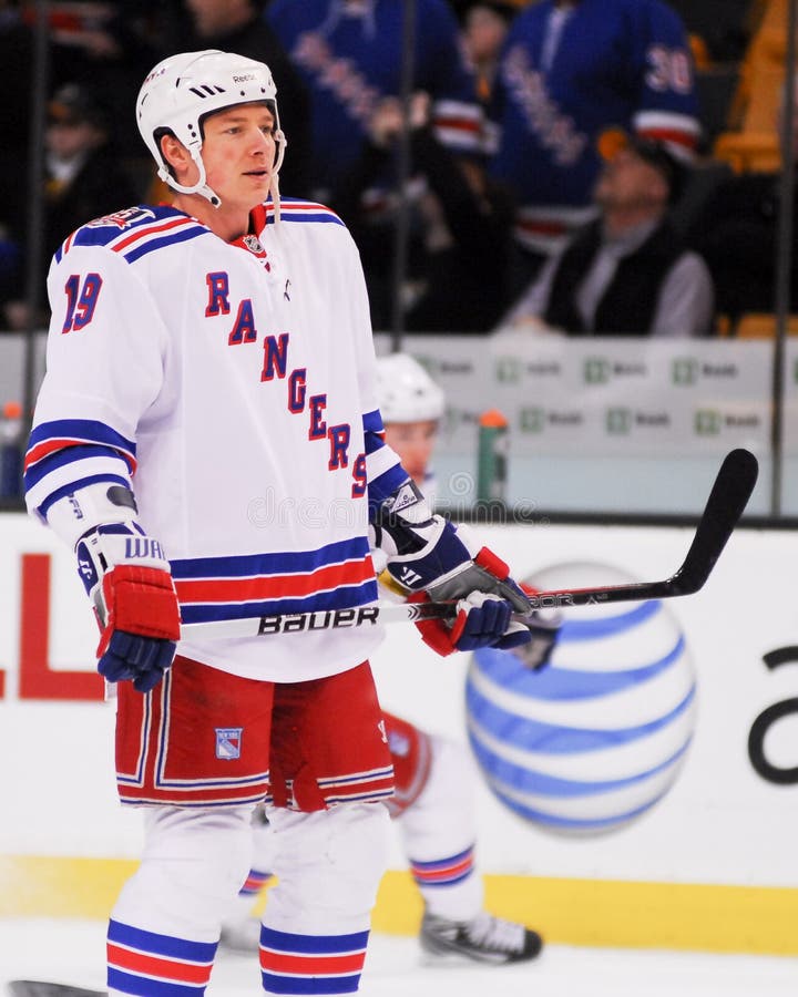 Ruslan Fedotenko Rocía Tuukka Rask (el NHL) Imagen de archivo editorial ...