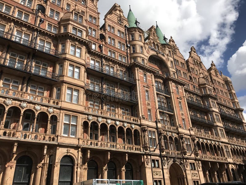 Russell Square stock image. Image of russell, hotel - 107632229