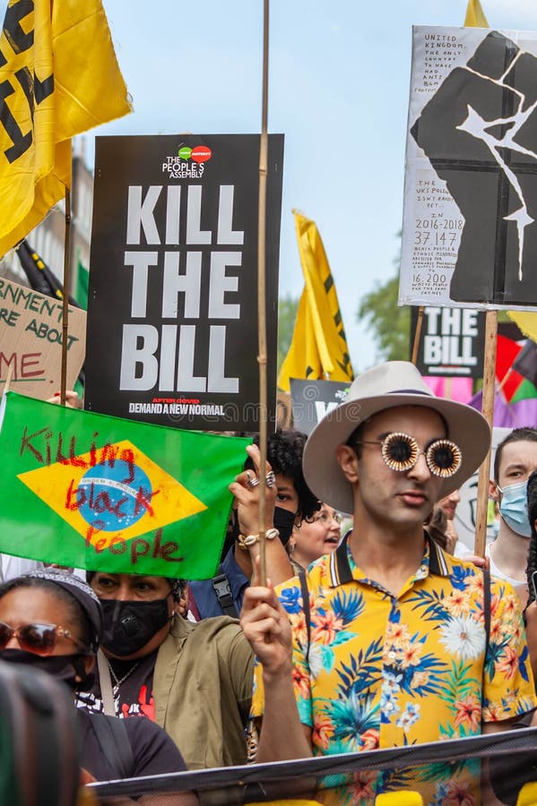 RUSSELL SQUARE, LONDON, ENGLAND- 29 May 2021: Protesters at a KILL the ...