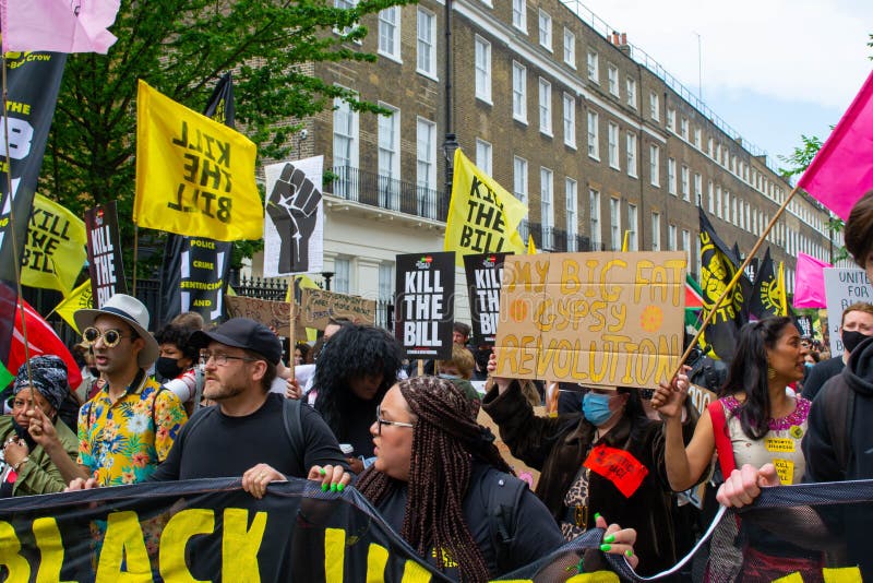RUSSELL SQUARE, LONDON, ENGLAND- 29 May 2021: Protesters at a KILL the ...