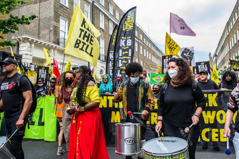 RUSSELL SQUARE, LONDON, ENGLAND- 29 May 2021: Protesters at a KILL the ...