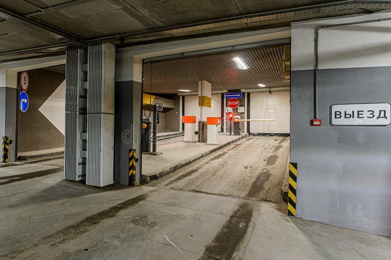 Russia, Moscow- December 15, 2019: Interior Bright Modern Car Garage ...