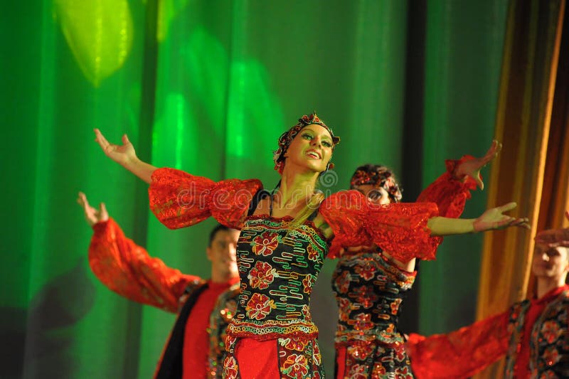 Russian dance editorial image. Image of performing, dancing - 31144810