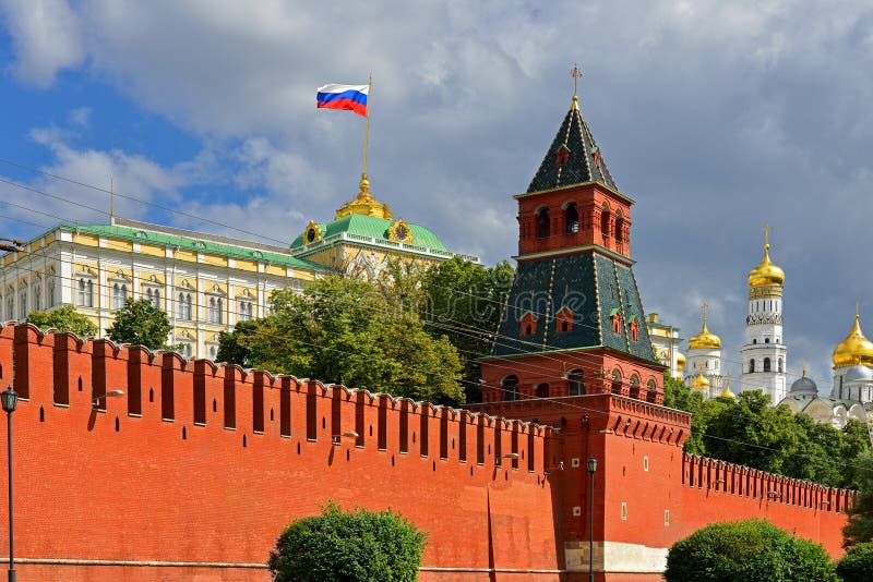Russian flag in Kremlin stock photo. Image of moscow - 41588914