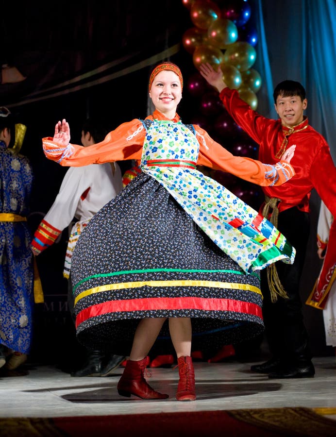 Russian folk dance editorial photography. Image of folk - 18288367