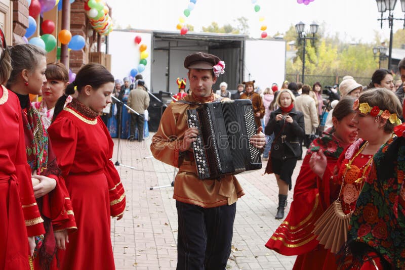 Russian folk festival editorial photography. Image of melody - 12234657