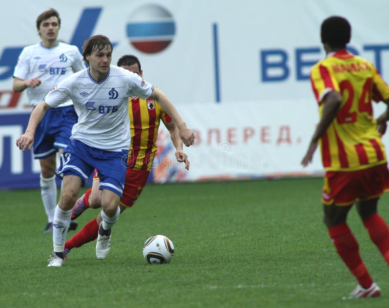 Russian Football Premier League Editorial Image - Image of khimki, kick ...