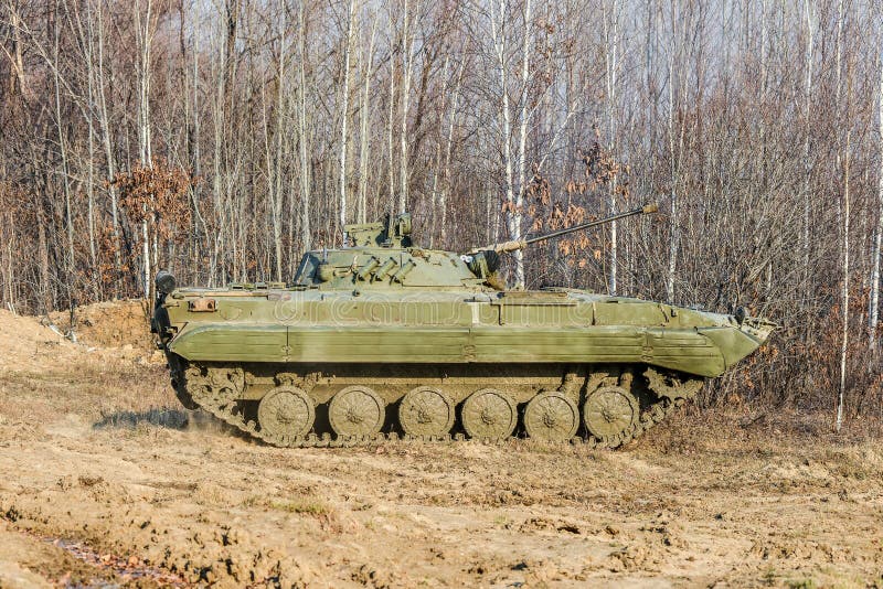 The Multipurpose Airborne Armored Personnel Carrier BTR-MDM Rakushka ...