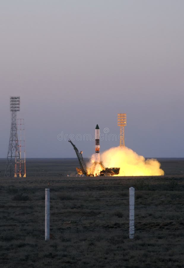 Russian Progress Spacecraft Launch Editorial Photo - Image of launch ...