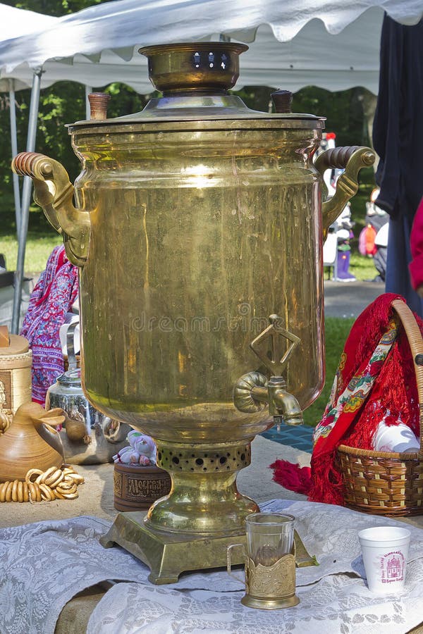 Russian samovar stock image. Image of house, ware, summer - 32316003