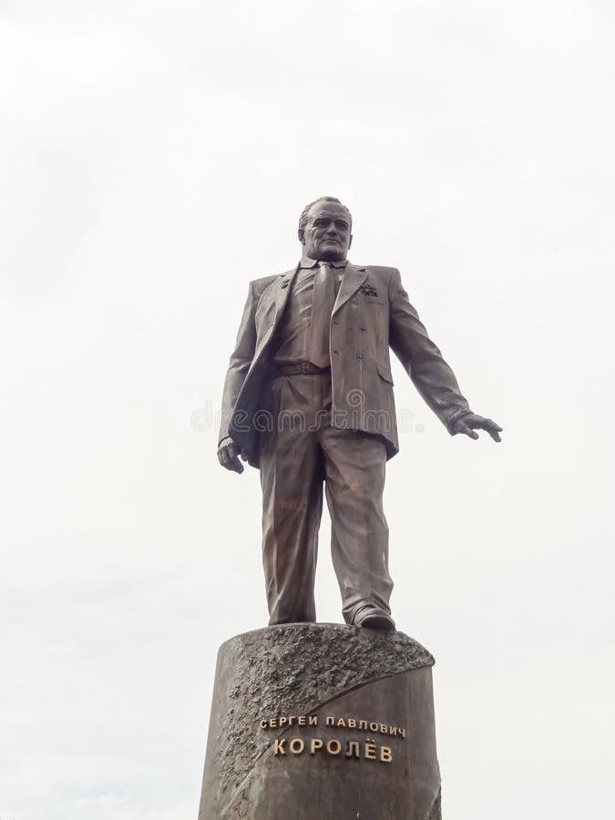 Russian statue editorial photo. Image of style, statue - 43215491