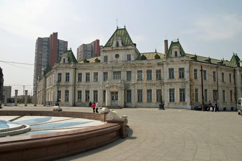 Russian street in Dalian editorial photo. Image of buildings - 46722836