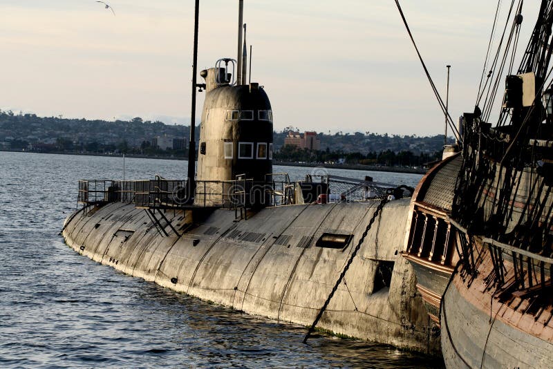 Onderzeeër stock afbeelding. Image of rust, gebruik - 101979639