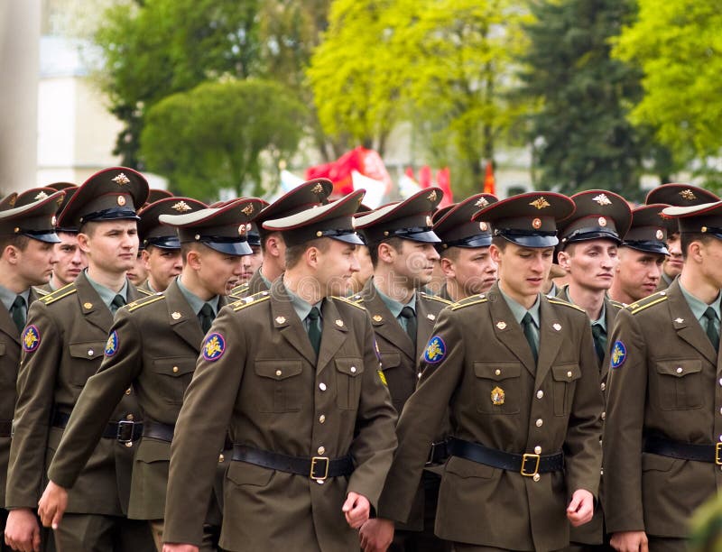 Russische Soldaten redaktionelles stockbild. Bild von leute - 4637089