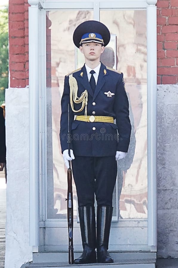 Russischer Soldat redaktionelles stockbild. Bild von kreml - 41324214