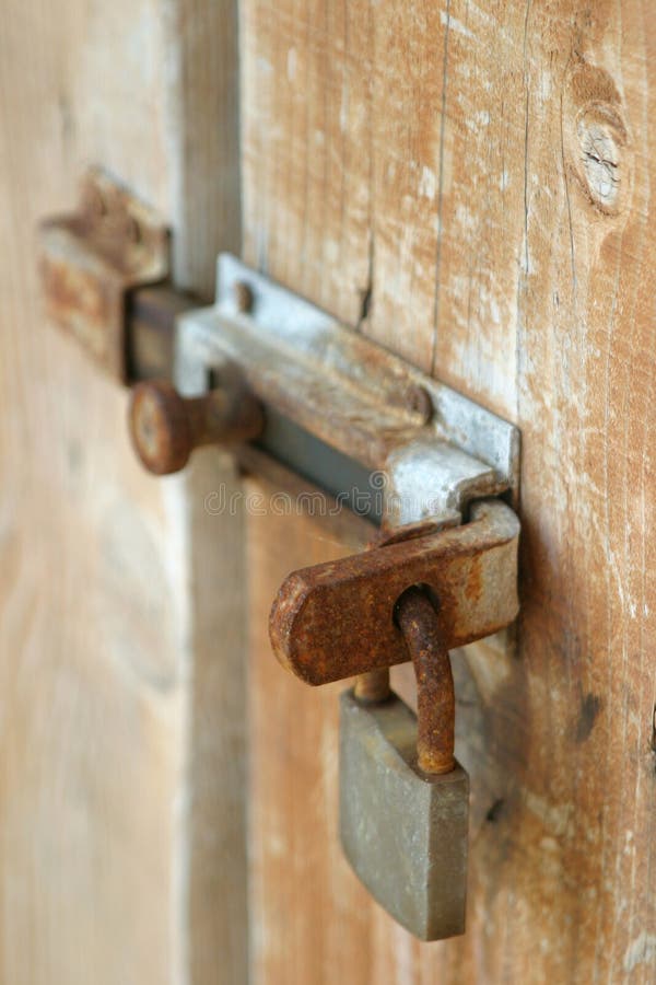 RUST LOCK Picture. Image: 4686852