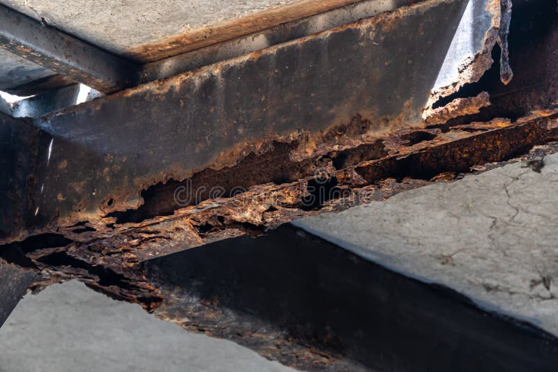 Rust on Steel Structural Columns Stock Photo - Image of decay, metallic ...