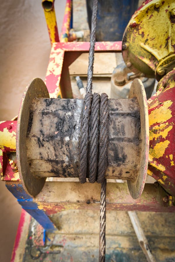 Rusted Steel Wire Rope Boat Equipment Stock Photos - Free & Royalty ...