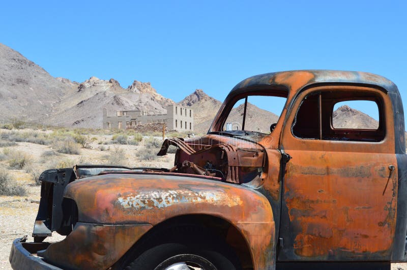 Rusted truck stock image. Image of california, abstract - 81095429