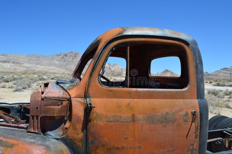 Rusted truck stock photo. Image of scrap, abandoned, california - 81104146