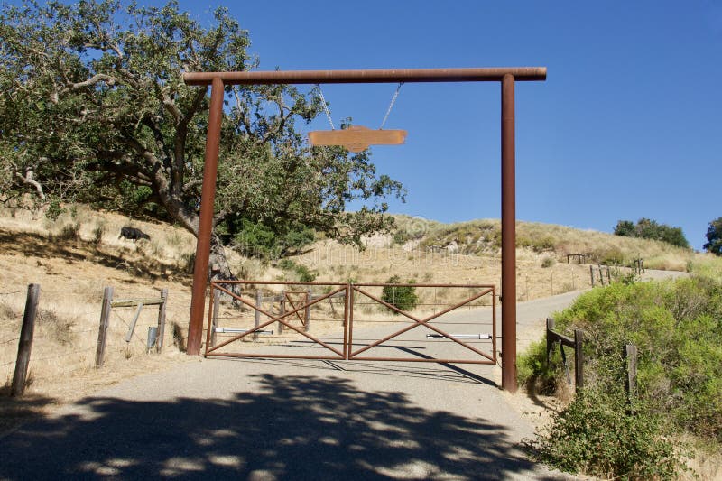 Ranch Gate Over the Property Entrance Stock Image - Image of road, tall ...
