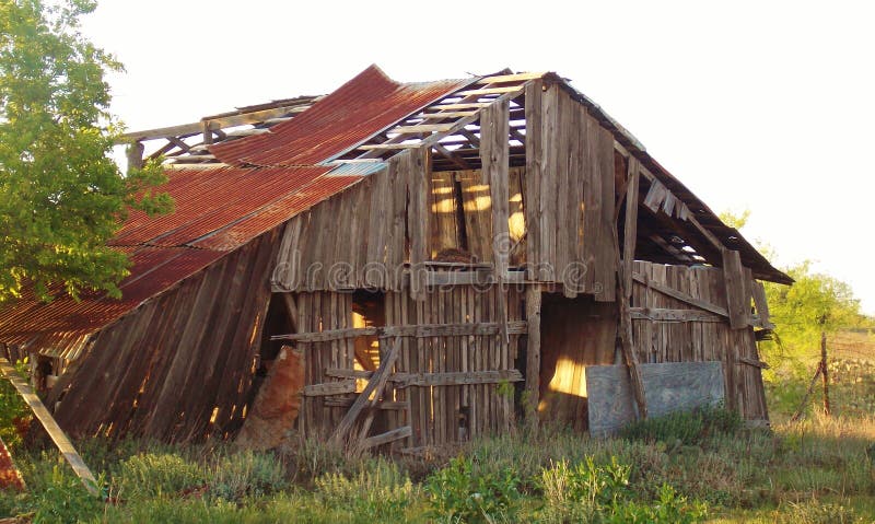 Dilapidated Barn Ready To Collapse Stock Photos - Free & Royalty-Free ...