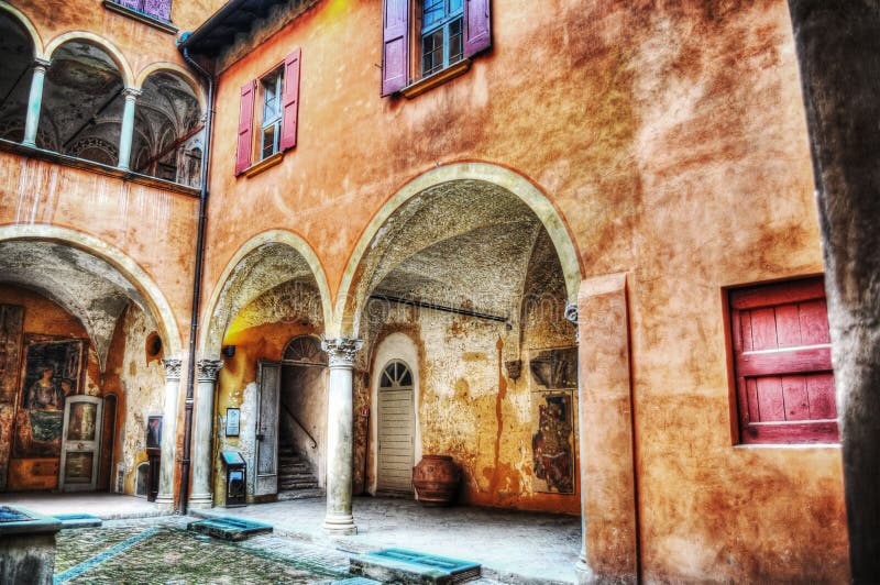 Rustic courtyard in hdr stock image. Image of palazzo - 62455723