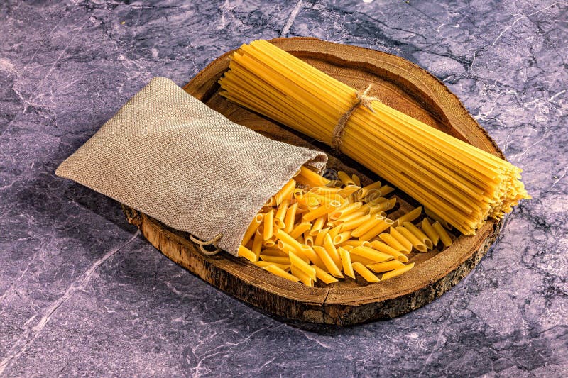 Rustic Display Uncooked Pasta Varieties Stock Photos - Free & Royalty ...