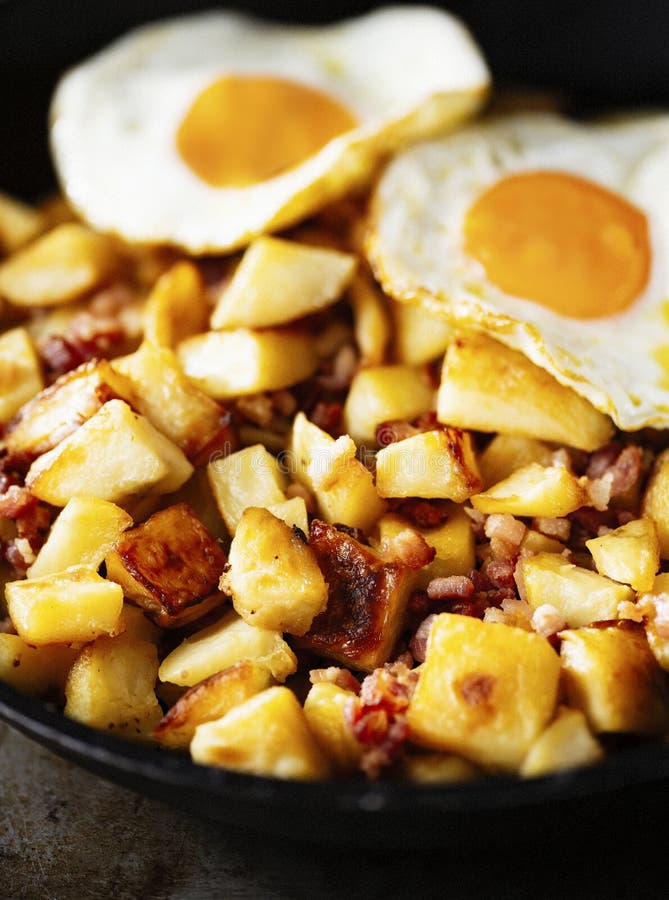 Rustic English Bacon Hash Breakfast Stock Photo - Image of vertical ...