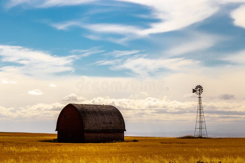 Rustic Farm Buildings on the Prairies. Vulcan County, Alberta, Canada ...