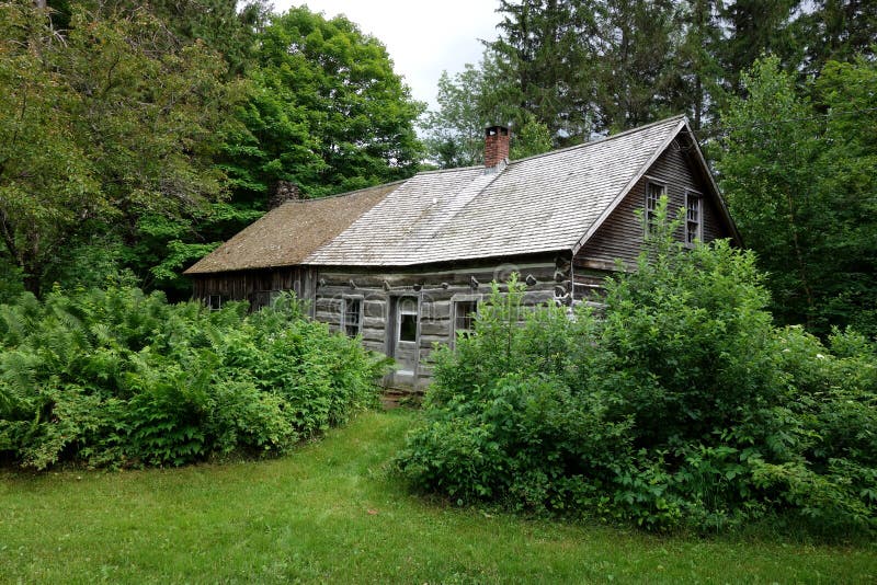 4,776 Old Flat Roof Stock Photos - Free & Royalty-Free Stock Photos ...