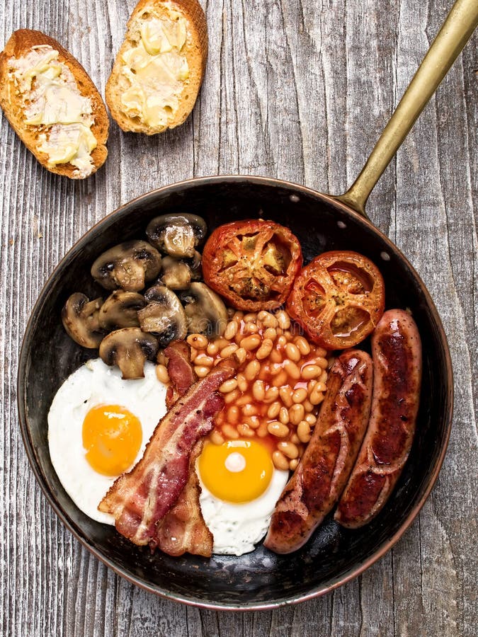 Rustic Full English Breakfast Stock Photo - Image of cooked, full: 59081240