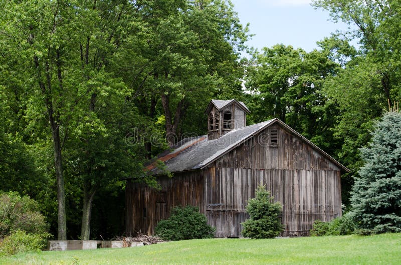 A Snow Covered Old Barn in Rural Southwest Michiga Stock Photo - Image ...