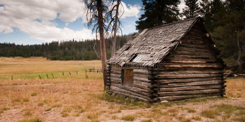 Rustic Mountain Log Cabin stock photo. Image of history - 21026410