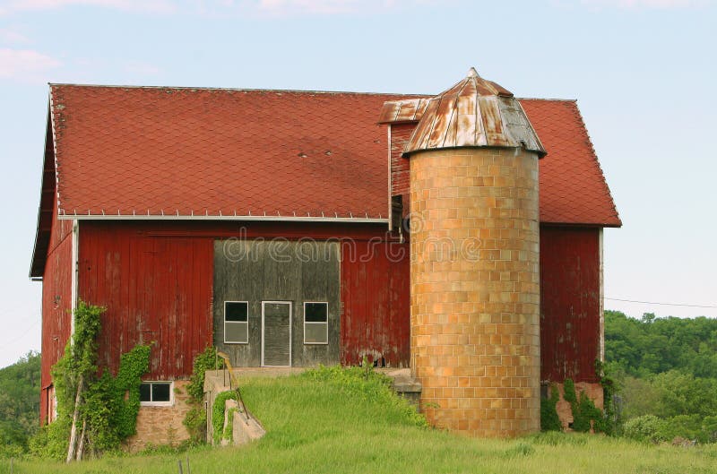 Rustic old farmhouse stock photo. Image of farmer, nature - 2533354