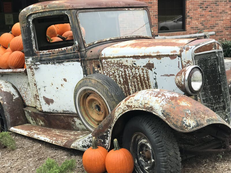 Boeing 787 Dreamliner with paint flaking off