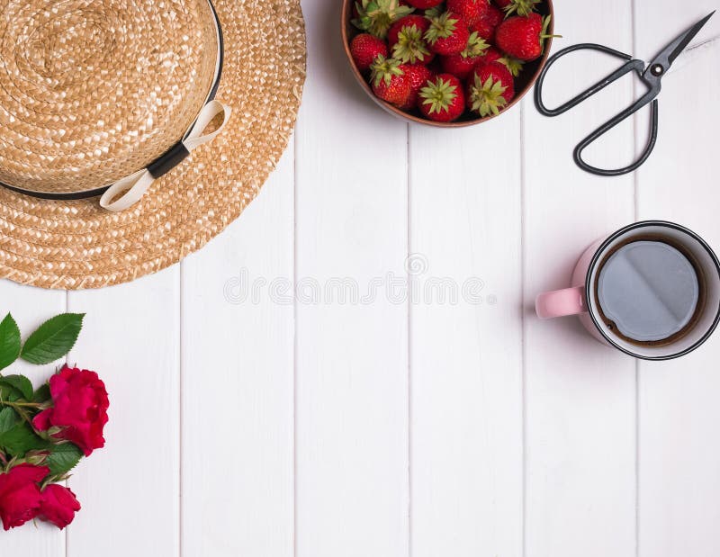 Rustic Summer Table Setting Stock Photo - Image of dining, decoration ...