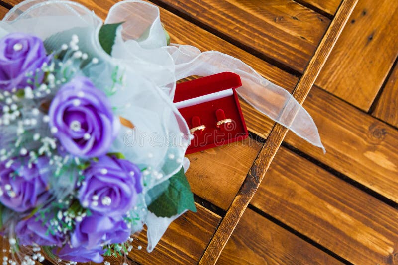 Rustic Wedding Ring with Flower Stock Image - Image of wedding, rustic ...