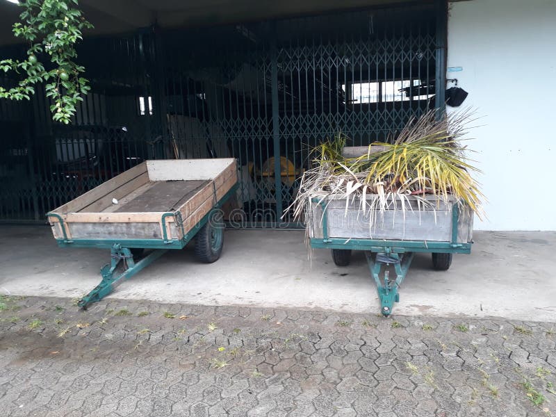 Old Rustic Trailer with Firewood Lumber Leftovers at Winter Daylight ...