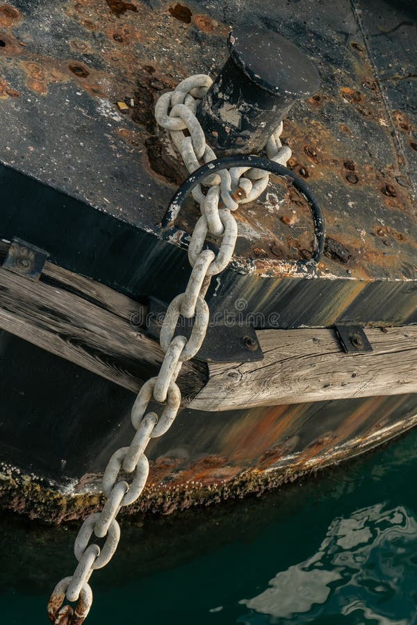 Rusty and Anchor Chain on Mooring Bollard Stock Photo - Image of heavy ...
