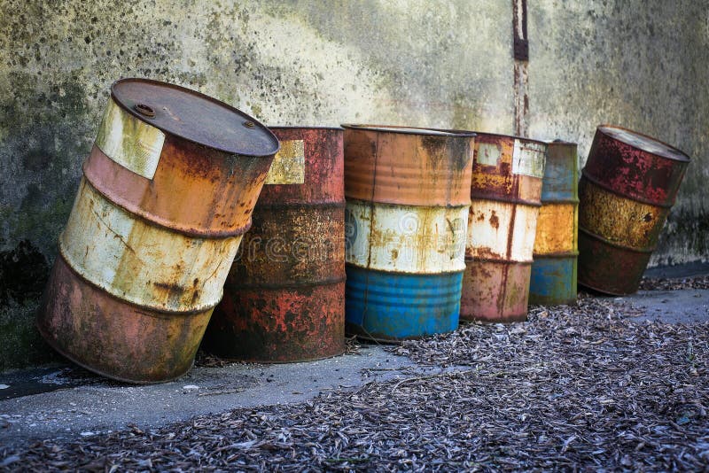 Rusty barrel - tupoliz