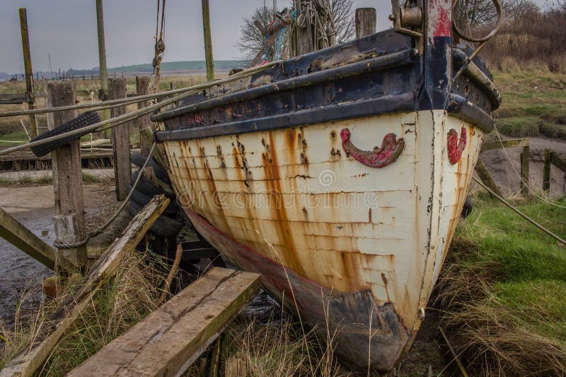 Rusty boat stock image. Image of boat, jetty, boats, landscape - 88711315