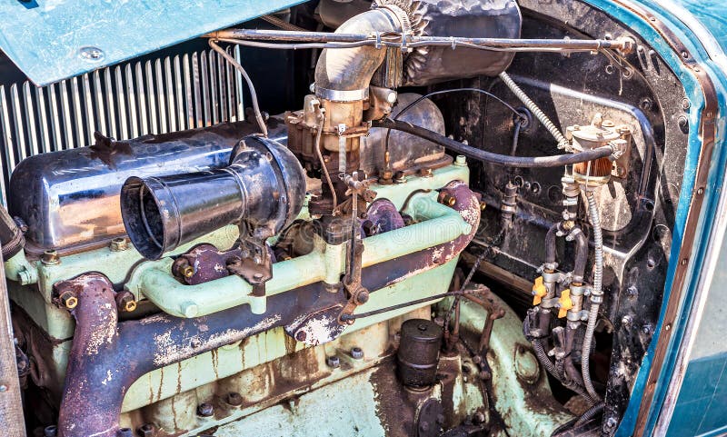 Rusty Car Engine of Retro Vehicle Stock Photo - Image of aged, power ...