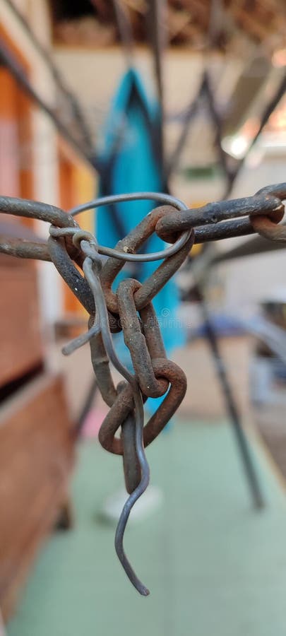 Rusty Clothesline Support Chain Stock Photos - Free & Royalty-Free ...