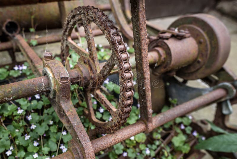 Rusty Chain and Cog stock photo. Image of abandoned, retro - 73997518