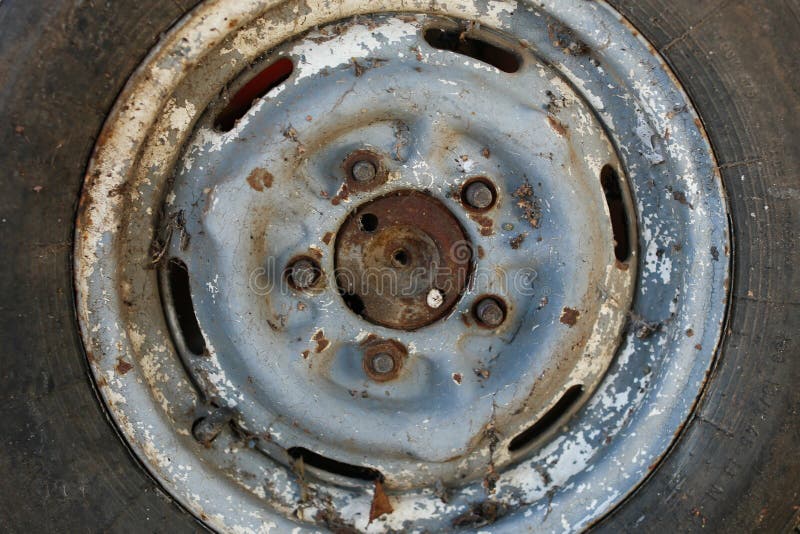 Rusty drive with the bus stock image. Image of recycle - 83759931