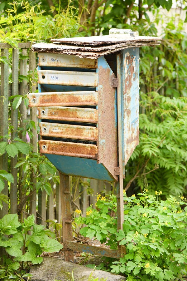 Newspaper Delivered Mailbox Stock Photos - Free & Royalty-Free Stock ...