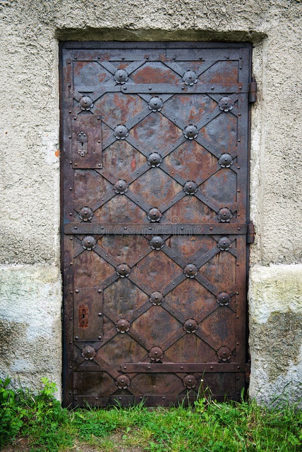 Rusty iron door stock photo. Image of resistant, secure - 40977106