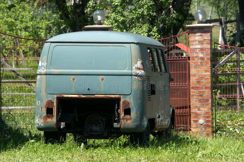 Rusty Kombi stock photo. Image of transportation, front - 40339848