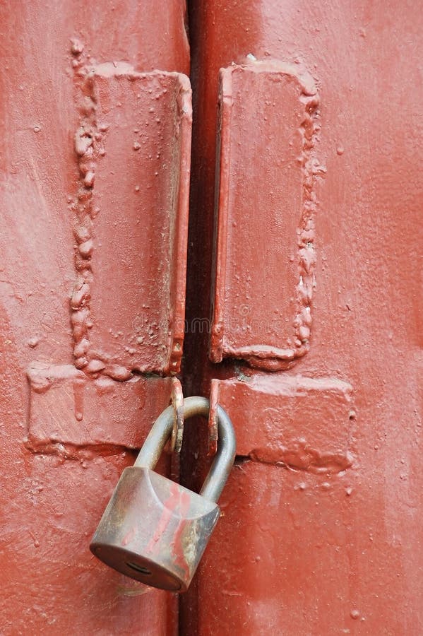 Rusty lock on garage gate stock photo. Image of closed - 75017862